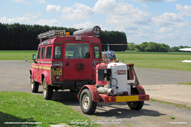 Land Rover Defender LWB Fire Engine | England | Sebastian Motsch